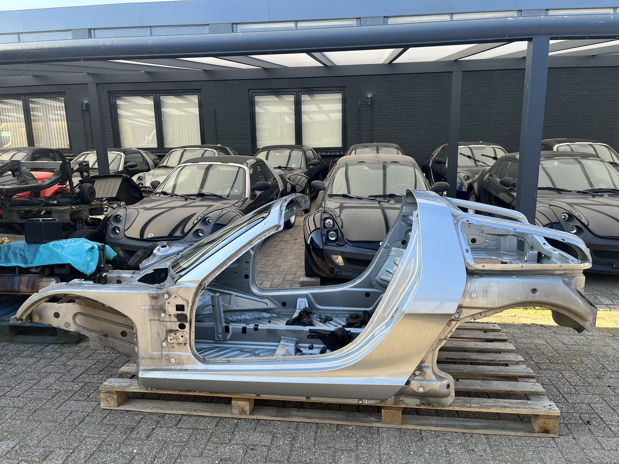 Smart Roadster Coupe Body Shell Silver Q0014623V001C48L0