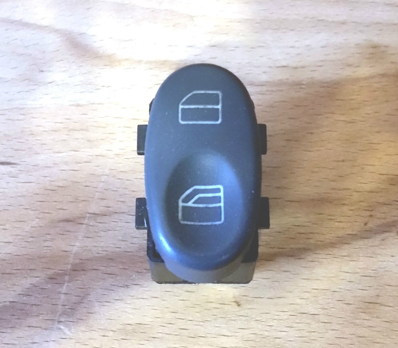 electric window switch Smart Roadster